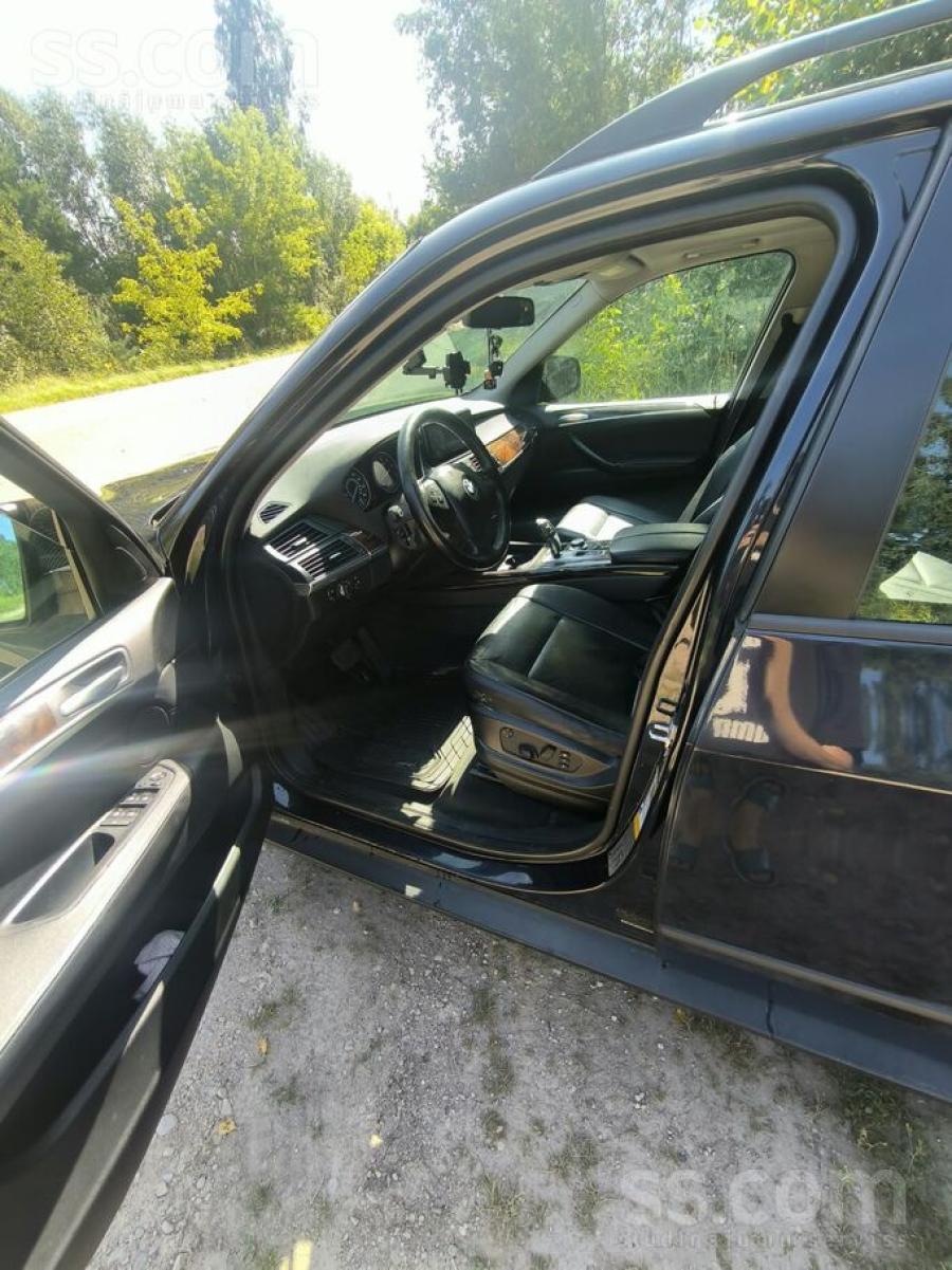 Zils BMW X5 2009 Rīga, ar dzinēja tilpumu 3.00 L un nobraukumu 0 tūkst. km par 5200 €, foto 5 vietnē AUTOMOTO.COM.LV