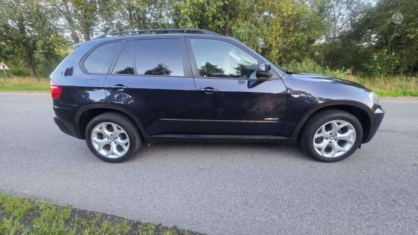 Blue BMW X5 2009 in Kaunas, with an engine capacity of 3.00 L and mileage of 313 thousand km for 7250 €, photo 8 on AUTOMOTO.COM.LV