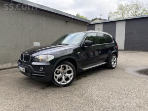 Zils BMW X5 2009 Rīga, ar dzinēja tilpumu 3.00 L un nobraukumu 263 tūkst. km par 8600 €, foto 4 vietnē AUTOMOTO.COM.LV