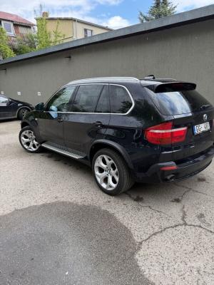 Zils BMW X5 2009 Rīga, ar dzinēja tilpumu 3.00 L un nobraukumu 263 tūkst. km par 8600 €, foto 5 vietnē AUTOMOTO.COM.LV