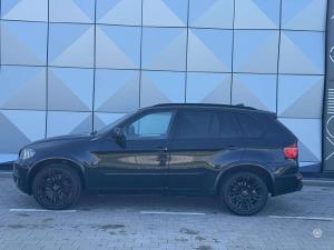 Blue BMW X5 2009 in Silute, with an engine capacity of 2.99 L and mileage of 442 thousand km for 7500 €, photo 6 on AUTOMOTO.COM.LV