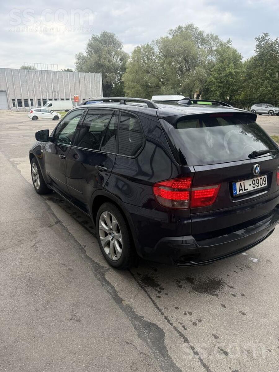 Zils BMW X5 2009 Rīga, ar dzinēja tilpumu 3.00 L un nobraukumu 343 tūkst. km par 9499 €, foto 4 vietnē AUTOMOTO.COM.LV