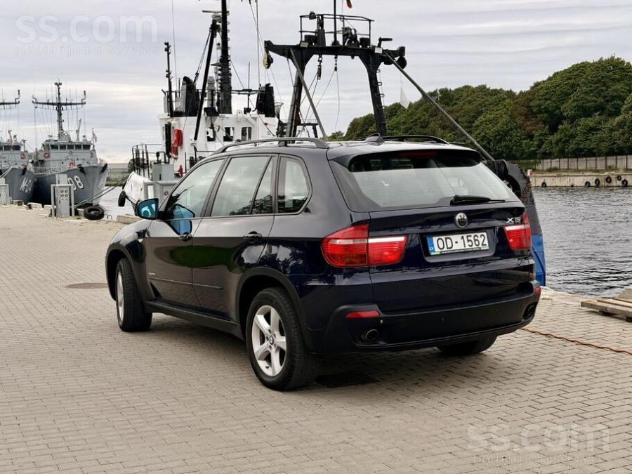 Blue BMW X5 2009 in Liepaja, with an engine capacity of 3.00 L and mileage of 0 thousand km for 7200 €, photo 3 on AUTOMOTO.COM.LV