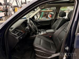 Blue BMW X5 2009 in Liepaja, with an engine capacity of 3.00 L and mileage of 0 thousand km for 7200 €, photo 23 on AUTOMOTO.COM.LV