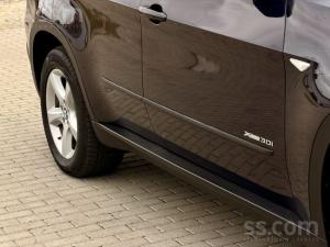 Blue BMW X5 2009 in Liepaja, with an engine capacity of 3.00 L and mileage of 0 thousand km for 7200 €, photo 24 on AUTOMOTO.COM.LV