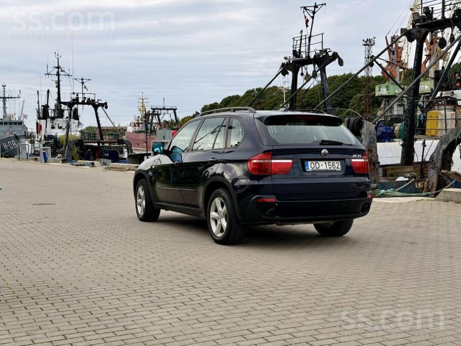 Blue BMW X5 2009 in Liepaja, with an engine capacity of 3.00 L and mileage of 0 thousand km for 7200 €, photo 27 on AUTOMOTO.COM.LV