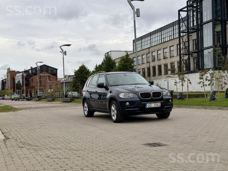 Blue BMW X5 2009 in Liepaja, with an engine capacity of 3.00 L and mileage of 0 thousand km for 7200 €, photo 29 on AUTOMOTO.COM.LV