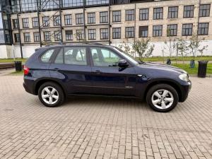 Blue BMW X5 2009 in Liepaja, with an engine capacity of 3.00 L and mileage of 0 thousand km for 7200 €, photo 35 on AUTOMOTO.COM.LV