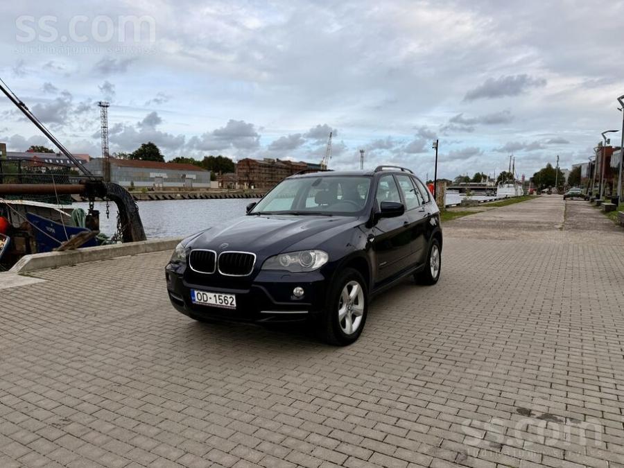 Blue BMW X5 2009 in Liepaja, with an engine capacity of 3.00 L and mileage of 0 thousand km for 7200 €, photo 36 on AUTOMOTO.COM.LV