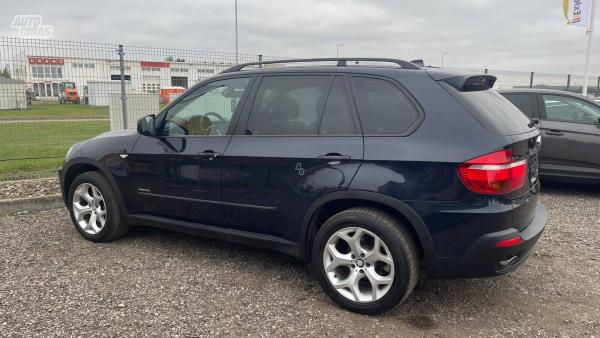 BMW X5 2009 Marijampole vietnē Zils BMW X5 2009 Marijampole, ar dzinēja tilpumu 3.00 L un nobraukumu 313 tūkst. km par 7490 €, foto 8 vietnē AUTOMOTO.COM.LV