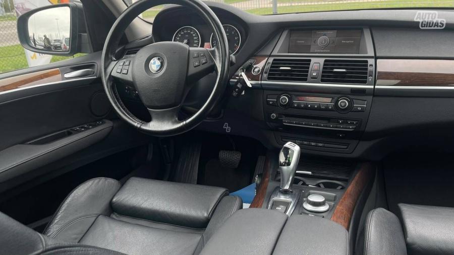 Blue BMW X5 2009 in Marijampole, with an engine capacity of 3.00 L and mileage of 313 thousand km for 7490 €, photo 20 on AUTOMOTO.COM.LV