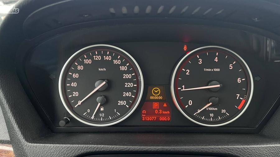 Blue BMW X5 2009 in Marijampole, with an engine capacity of 3.00 L and mileage of 313 thousand km for 7490 €, photo 22 on AUTOMOTO.COM.LV