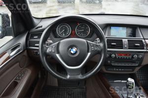 Zils BMW X5 2010 Rīga, ar dzinēja tilpumu 3.00 L un nobraukumu 279 tūkst. km par 10500 €, foto 11 vietnē AUTOMOTO.COM.LV