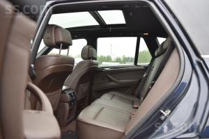 Zils BMW X5 2010 Rīga, ar dzinēja tilpumu 3.00 L un nobraukumu 279 tūkst. km par 10500 €, foto 15 vietnē AUTOMOTO.COM.LV