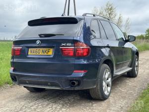 Zils BMW X5 2010 Aizkraukle, ar dzinēja tilpumu 3.00 L un nobraukumu 266 tūkst. km par 7500 €, foto 4 vietnē AUTOMOTO.COM.LV