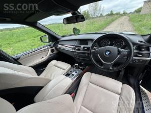Zils BMW X5 2010 Aizkraukle, ar dzinēja tilpumu 3.00 L un nobraukumu 266 tūkst. km par 7500 €, foto 6 vietnē AUTOMOTO.COM.LV