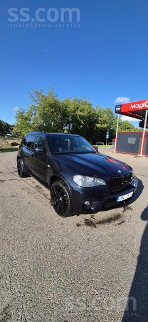 Blue BMW X5 2010 in Daugavpils, with an engine capacity of 3.00 L and mileage of 310 thousand km for 10900 €, photo  on AUTOMOTO.COM.LV