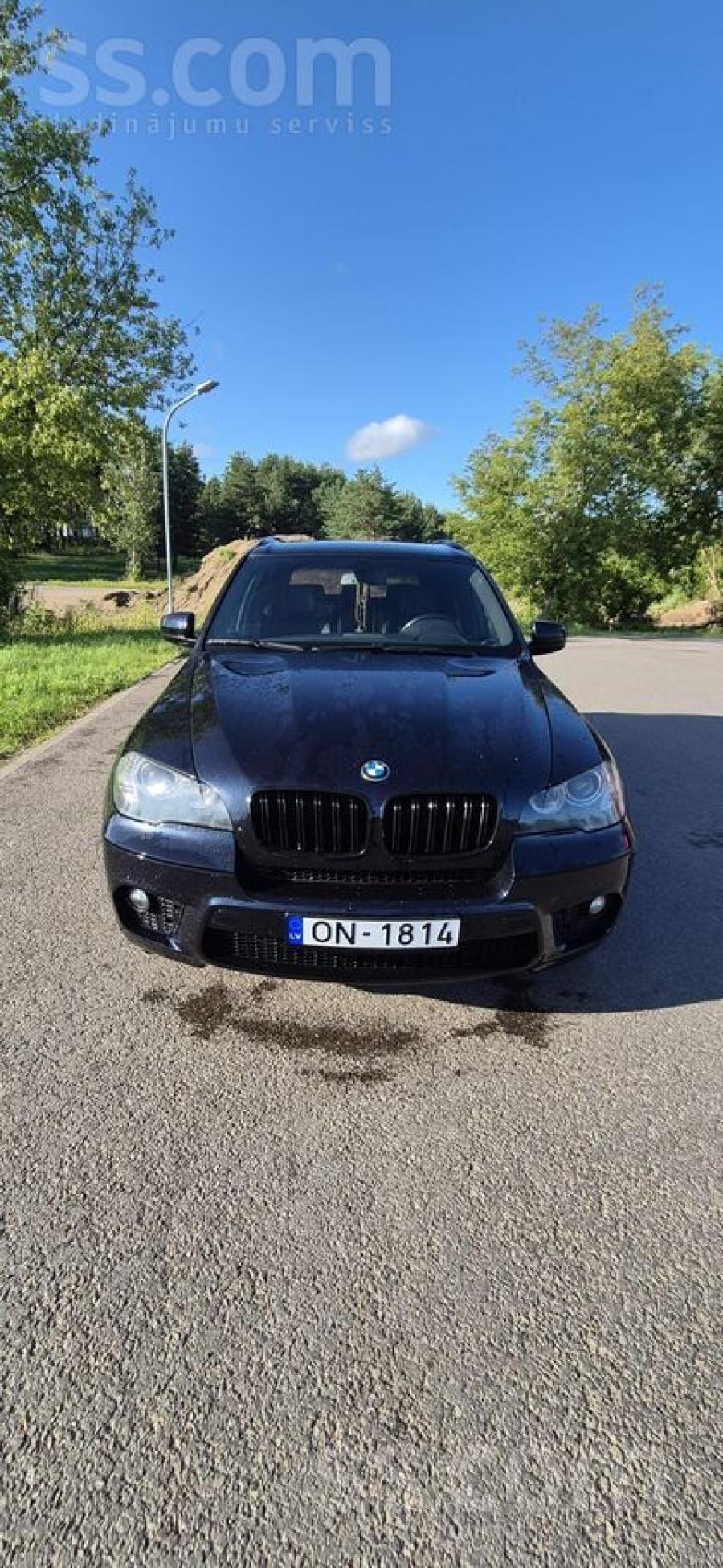Blue BMW X5 2010 in Daugavpils, with an engine capacity of 3.00 L and mileage of 310 thousand km for 10900 €, photo 17 on AUTOMOTO.COM.LV