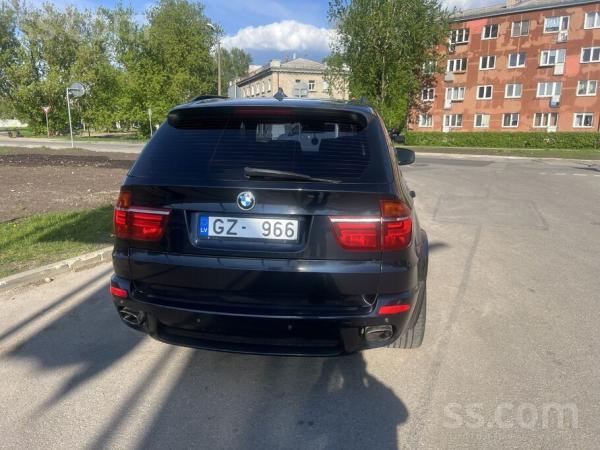 Синий БМВ Х5 2010 в Рига, объемом двигателя 3.00 л и пробегом 380 тыс. км за 8200 €, фото 10 на AUTOMOTO.COM.LV