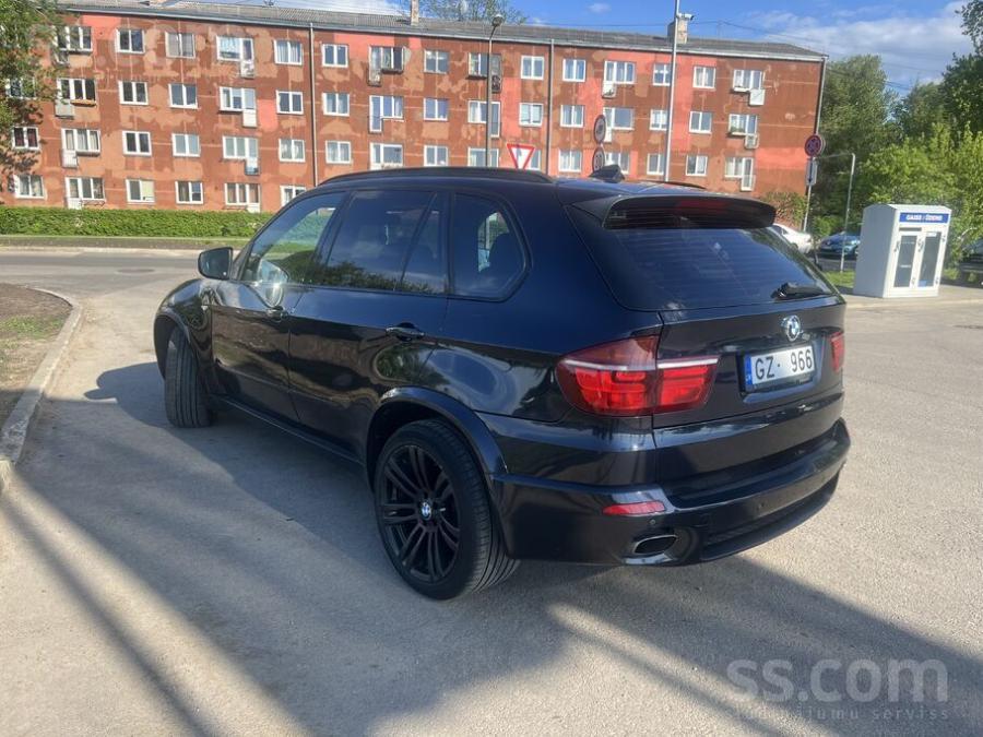 Синий БМВ Х5 2010 в Рига, объемом двигателя 3.00 л и пробегом 380 тыс. км за 8200 €, фото 12 на AUTOMOTO.COM.LV