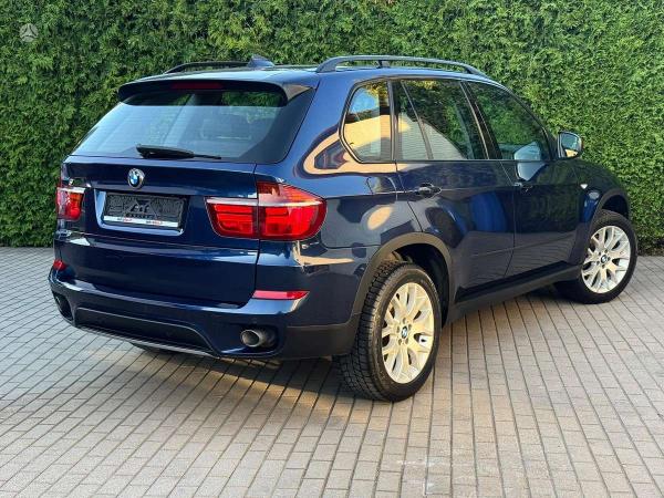 Zils BMW X5 2010 Vilkaviškis, ar dzinēja tilpumu 2.99 L un nobraukumu 286 tūkst. km par 10450 €, foto 4 vietnē AUTOMOTO.COM.LV