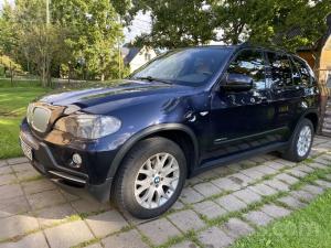 Zils BMW X5 2010 Rīga, ar dzinēja tilpumu 3.00 L un nobraukumu 260 tūkst. km par 9000 €, foto  vietnē AUTOMOTO.COM.LV
