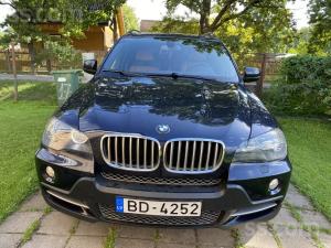 Синий БМВ Х5 2010 в Рига, объемом двигателя 3.00 л и пробегом 260 тыс. км за 9000 €, фото 4 на AUTOMOTO.COM.LV