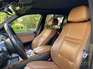 Синий БМВ Х5 2010 в Рига, объемом двигателя 3.00 л и пробегом 260 тыс. км за 9000 €, фото 6 на AUTOMOTO.COM.LV