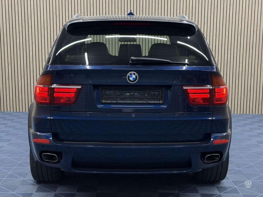 Blue BMW X5 2010 in Marijampole, with an engine capacity of 2.99 L and mileage of 300 thousand km for 11500 €, photo 8 on AUTOMOTO.COM.LV
