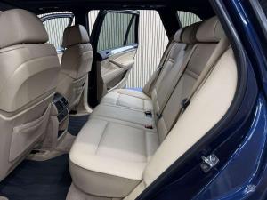 Blue BMW X5 2010 in Marijampole, with an engine capacity of 2.99 L and mileage of 300 thousand km for 11500 €, photo 19 on AUTOMOTO.COM.LV