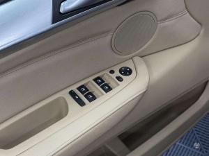 Blue BMW X5 2010 in Marijampole, with an engine capacity of 2.99 L and mileage of 300 thousand km for 11500 €, photo 25 on AUTOMOTO.COM.LV