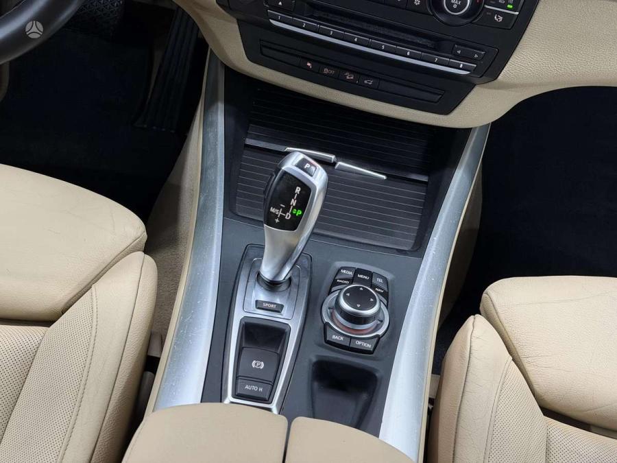 Blue BMW X5 2010 in Marijampole, with an engine capacity of 2.99 L and mileage of 300 thousand km for 11500 €, photo 32 on AUTOMOTO.COM.LV