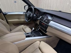 Blue BMW X5 2010 in Marijampole, with an engine capacity of 2.99 L and mileage of 300 thousand km for 11500 €, photo 33 on AUTOMOTO.COM.LV