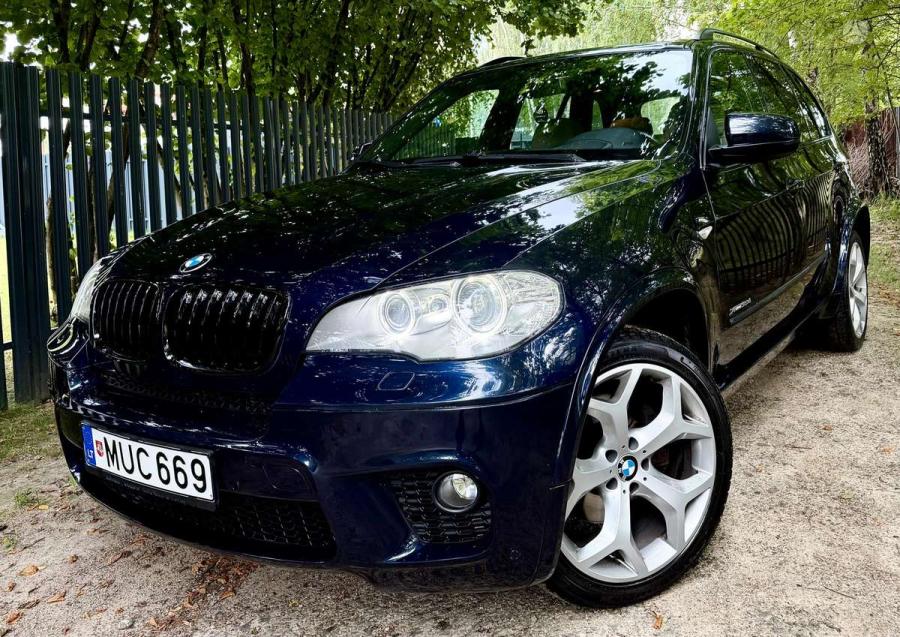 Blue BMW X5 2010 in Kaunas, with an engine capacity of 0.00 L and mileage of 261 thousand km for 10800 €, photo 1 on AUTOMOTO.COM.LV