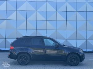 Blue BMW X5 2010 in Silute, with an engine capacity of 3.00 L and mileage of 442 thousand km for 7700 €, photo 6 on AUTOMOTO.COM.LV