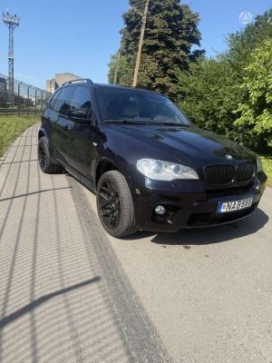 Синий БМВ Х5 2010 в Клайпеда, объемом двигателя 2.99 л и пробегом 176 тыс. км за 11400 €, фото  на AUTOMOTO.COM.LV