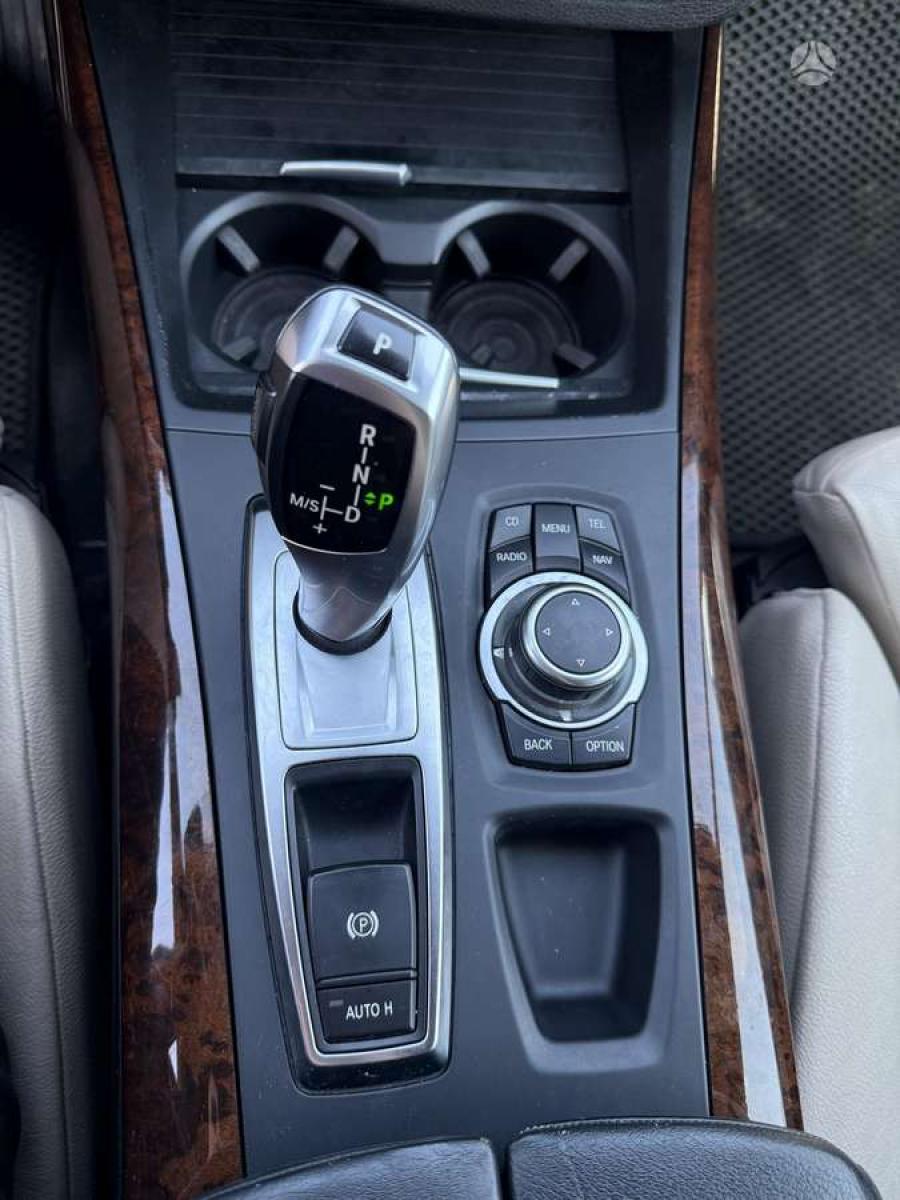 Blue BMW X5 2010 in Klaipeda, with an engine capacity of 2.99 L and mileage of 176 thousand km for 11400 €, photo 10 on AUTOMOTO.COM.LV