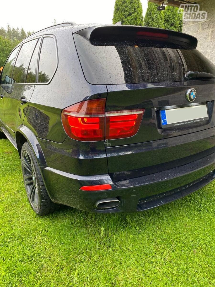 Zils BMW X5 2011 Viļņa, ar dzinēja tilpumu 3.00 L un nobraukumu 240 tūkst. km par 12600 €, foto 4 vietnē AUTOMOTO.COM.LV