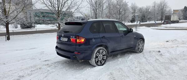 Blue BMW X5 2011 in Vilnius, with an engine capacity of 4.40 L and mileage of 246 thousand km for 6500 €, photo 5 on AUTOMOTO.COM.LV