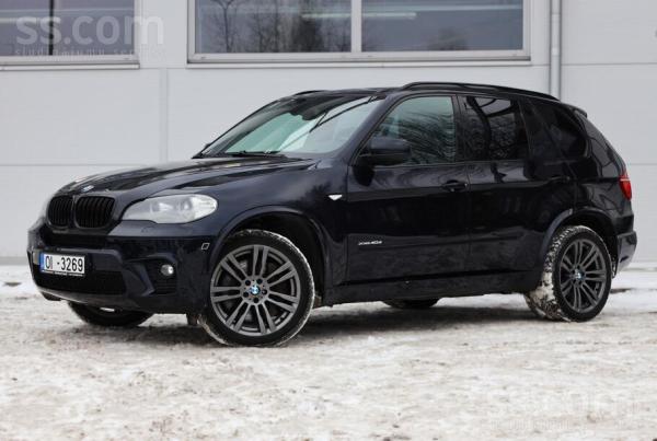 Blue BMW X5 2011 in Riga, with an engine capacity of 3.00 L and mileage of 0 thousand km for 10995 €, photo 1 on AUTOMOTO.COM.LV