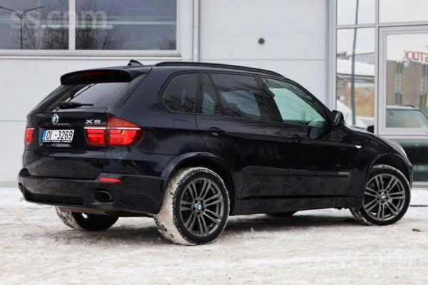 Blue BMW X5 2011 in Riga, with an engine capacity of 3.00 L and mileage of 0 thousand km for 10995 €, photo 6 on AUTOMOTO.COM.LV