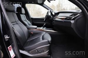 Blue BMW X5 2011 in Riga, with an engine capacity of 3.00 L and mileage of 0 thousand km for 10995 €, photo 15 on AUTOMOTO.COM.LV