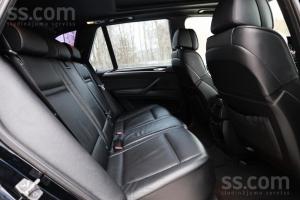 Blue BMW X5 2011 in Riga, with an engine capacity of 3.00 L and mileage of 0 thousand km for 10995 €, photo 18 on AUTOMOTO.COM.LV