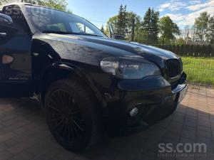 Blue BMW X5 2011 in Riga, with an engine capacity of 3.00 L and mileage of 240 thousand km for 14000 €, photo 11 on AUTOMOTO.COM.LV