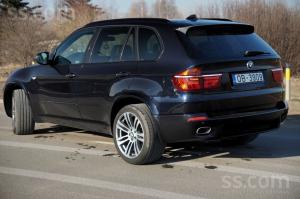 Zils BMW X5 2011 Dobele, ar dzinēja tilpumu 3.00 L un nobraukumu 267 tūkst. km par 13495 €, foto 5 vietnē AUTOMOTO.COM.LV