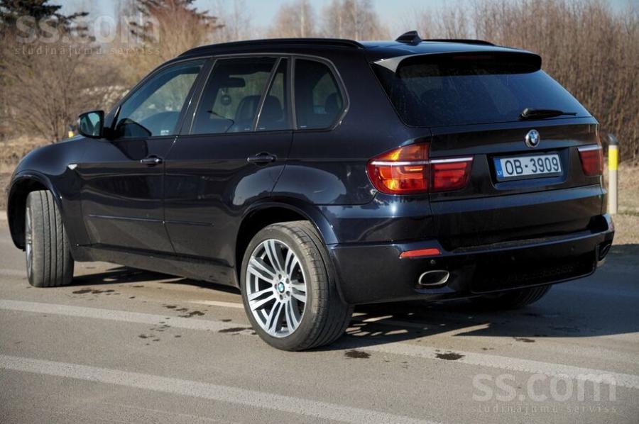 Zils BMW X5 2011 Dobele, ar dzinēja tilpumu 3.00 L un nobraukumu 267 tūkst. km par 13495 €, foto 5 vietnē AUTOMOTO.COM.LV