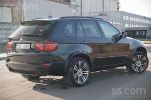 Zils BMW X5 2011 Dobele, ar dzinēja tilpumu 3.00 L un nobraukumu 267 tūkst. km par 13495 €, foto 6 vietnē AUTOMOTO.COM.LV