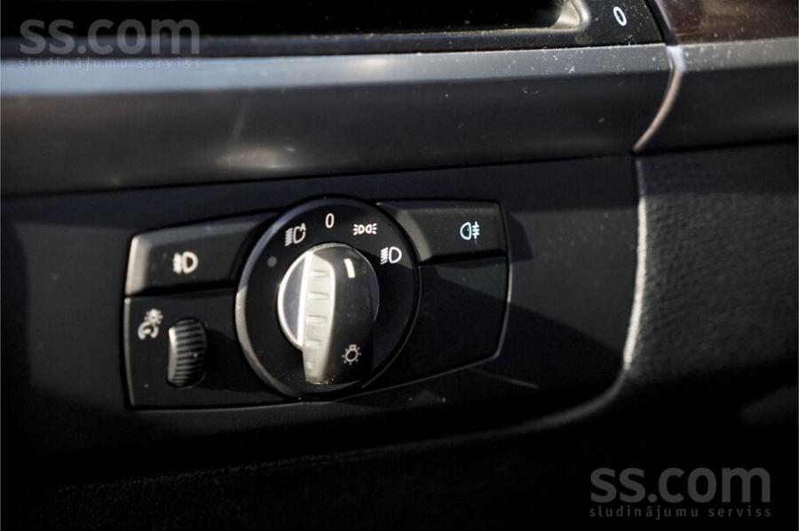 Zils BMW X5 2011 Dobele, ar dzinēja tilpumu 3.00 L un nobraukumu 267 tūkst. km par 13495 €, foto 15 vietnē AUTOMOTO.COM.LV