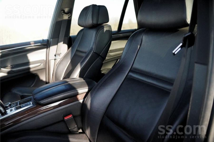 Zils BMW X5 2011 Dobele, ar dzinēja tilpumu 3.00 L un nobraukumu 267 tūkst. km par 13495 €, foto 19 vietnē AUTOMOTO.COM.LV