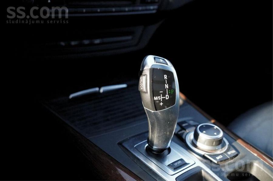 Zils BMW X5 2011 Dobele, ar dzinēja tilpumu 3.00 L un nobraukumu 267 tūkst. km par 13495 €, foto 21 vietnē AUTOMOTO.COM.LV